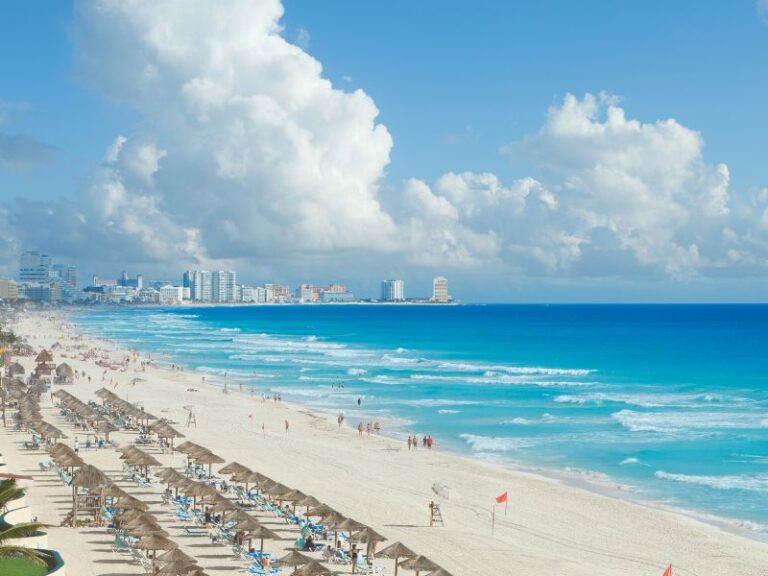 Cancun in October [Weather, Outfits, Things to Do]