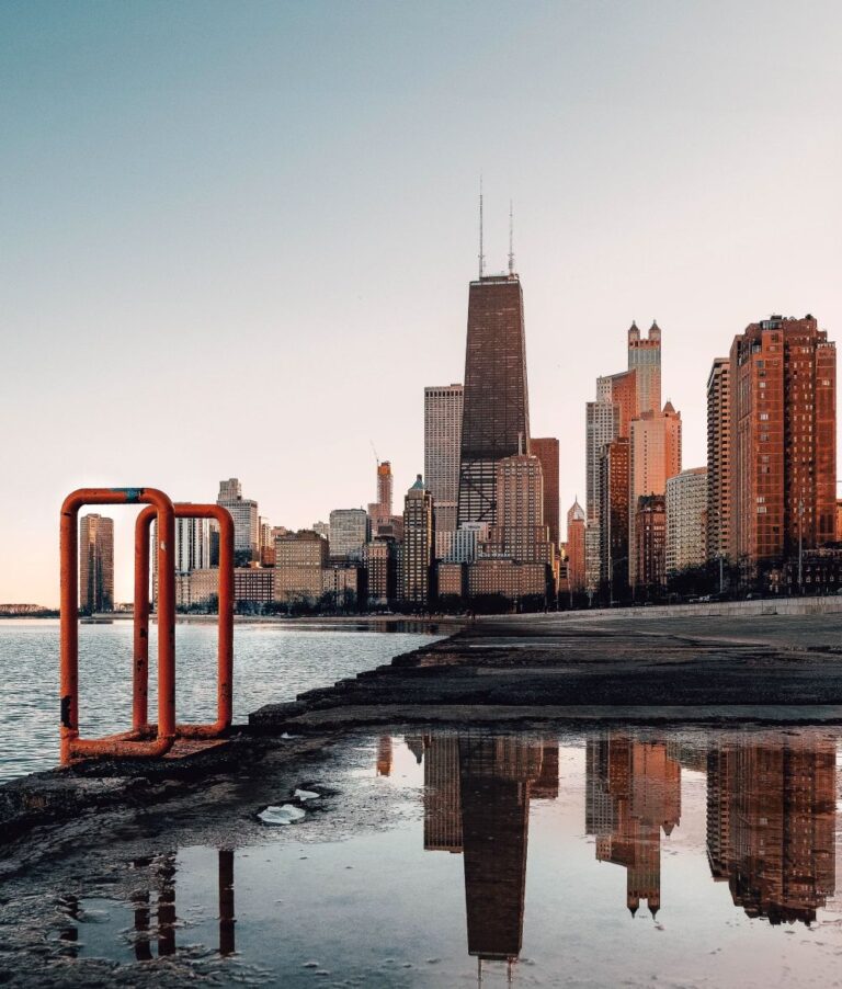 Chicago in March [Weather Guide, What to Wear, Things to Do]
