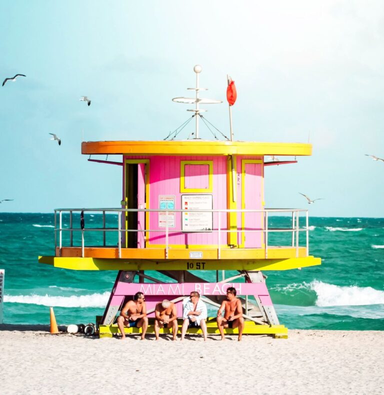 Florida in April [Weather, Outfits, Things to Do, Local Tips]