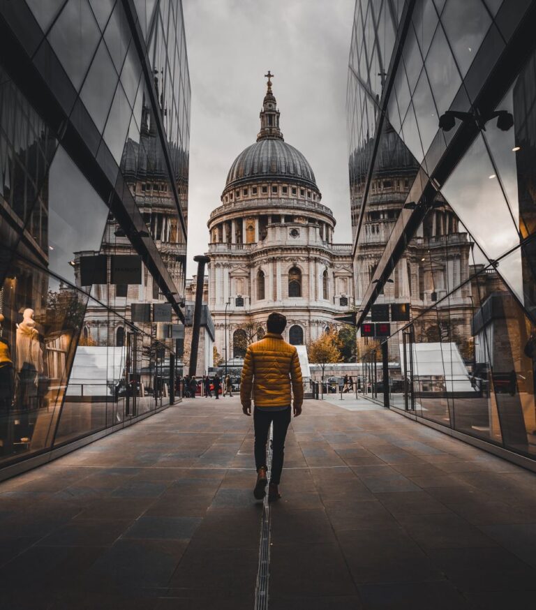 London in September [Fall Weather, Outfits, Things to Do, Crowds]